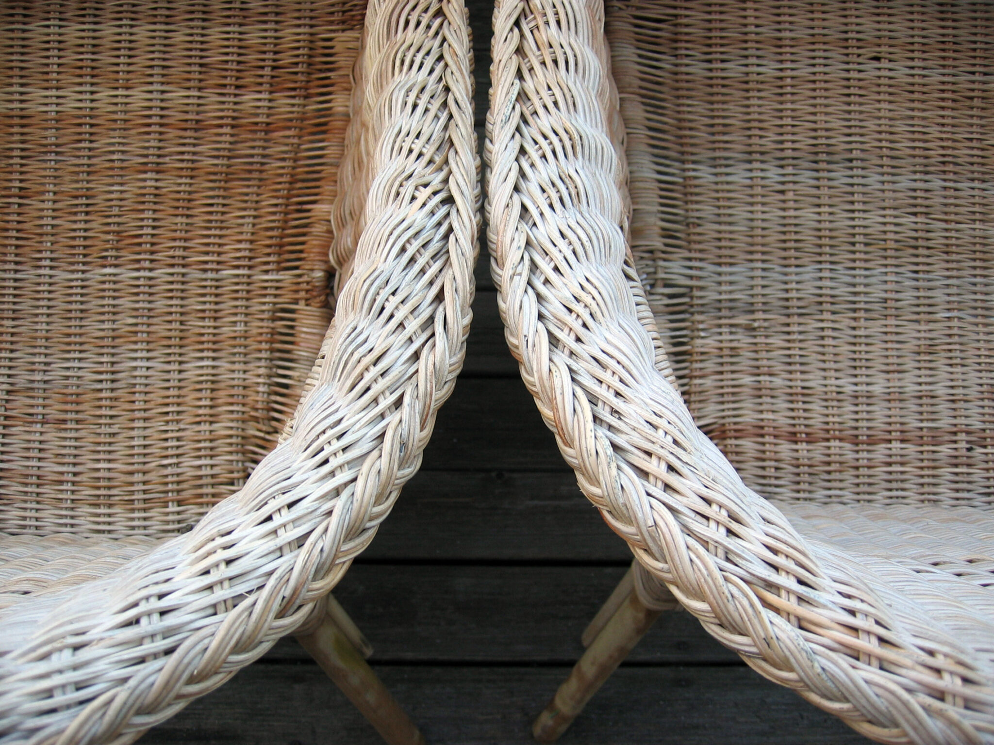 Best Spray Paint for Wicker Furniture - Best Spray Paints for Wicker ...